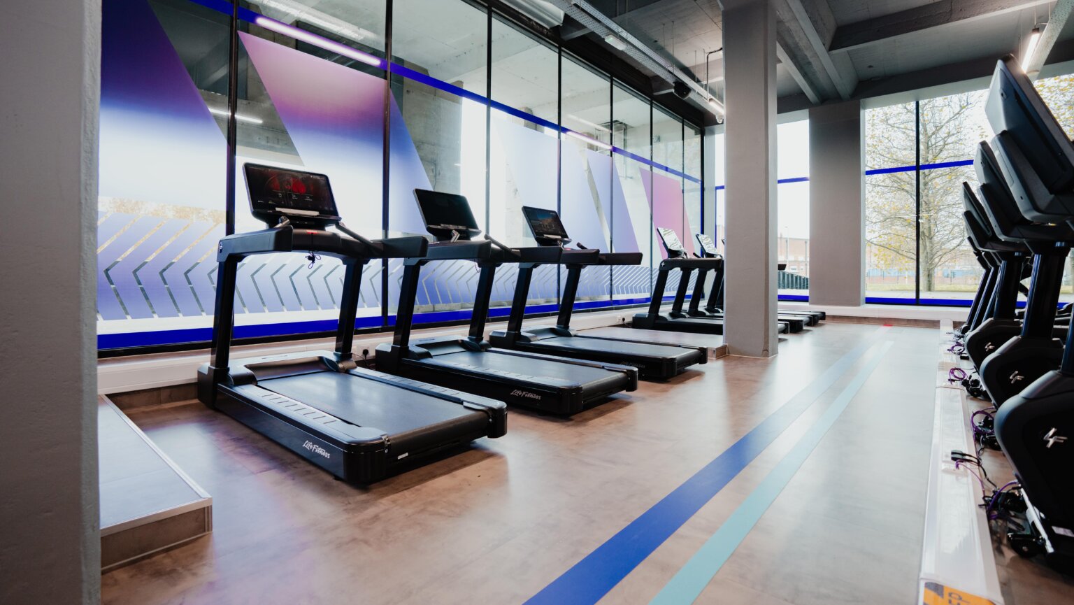 Own a gym - The UK’s #1 Fitness Franchise | Anytime Fitness